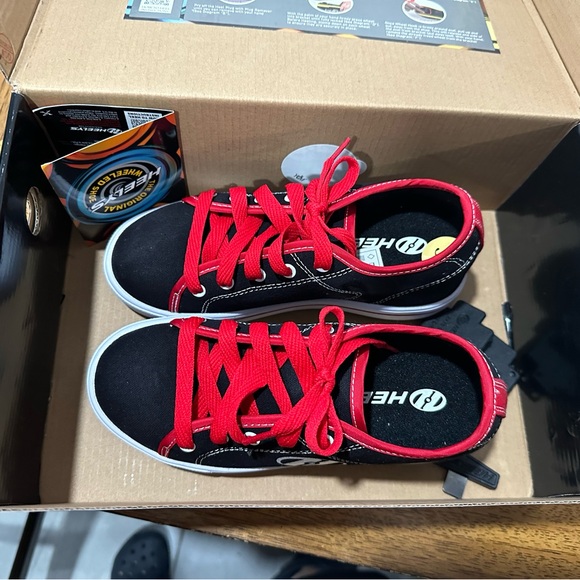Heelys | Shoes | Heelys Size 3y | Poshmark